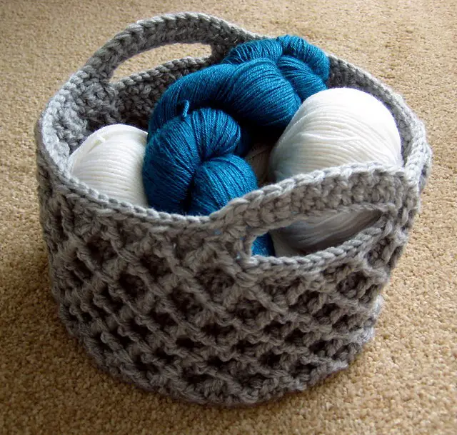 [Free Pattern] Round And Rectangular Crochet Baskets