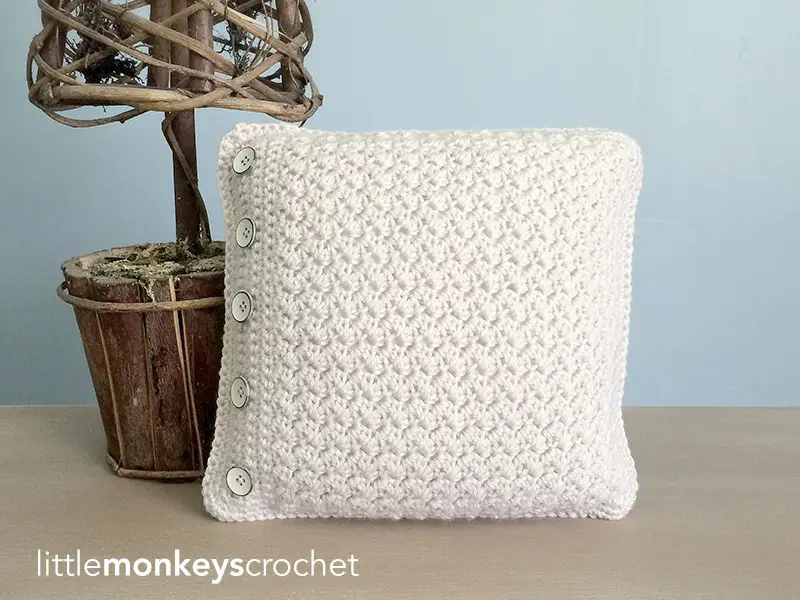 [Free Pattern] Beautiful 12″ Buttoned Throw Pillow Pattern That Is Easy ...