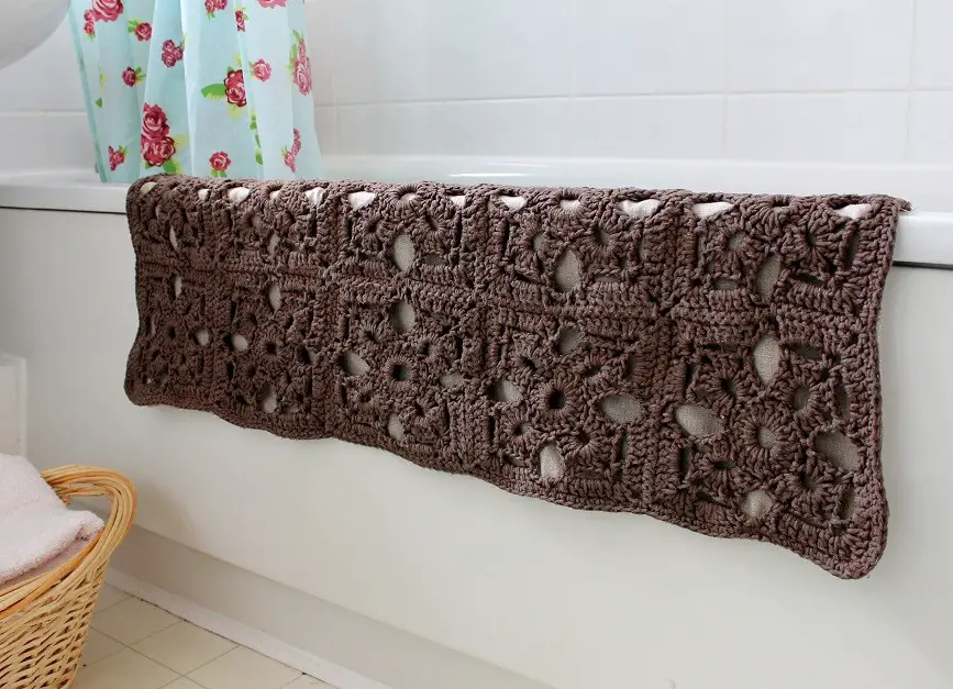 [Free Pattern] Fabulous Crochet Bath Mat