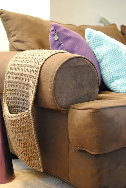 [Free Pattern] Cool Crocheted Couch Caddy To Hold Remotes And Other TV ...