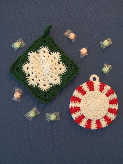 [Free Pattern] This Snowflake Potholder Is Probably The Easiest Square ...