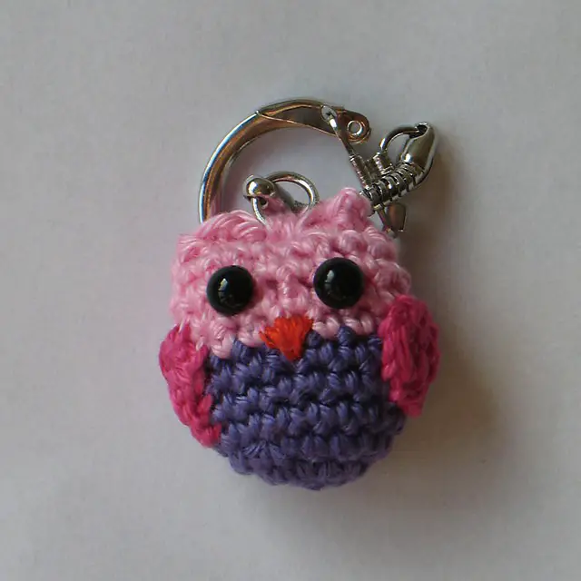 [Free Pattern] Have Fun With This Easy And Cute Owl Keychain - Daily ...