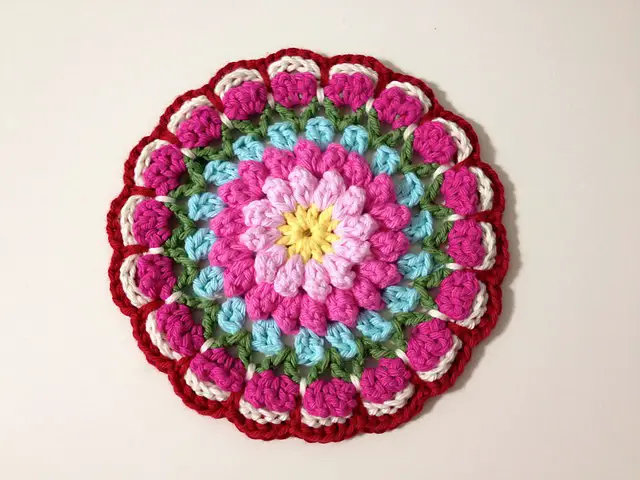 [Free Pattern] Beautiful Flower Mandala To Light Up Your Life - Daily ...