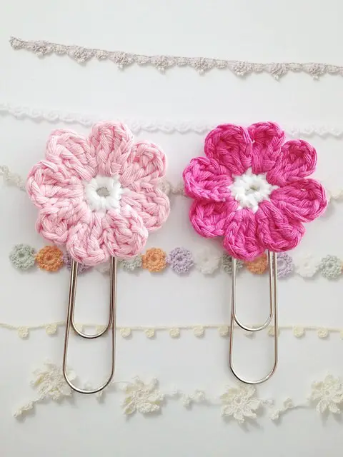 [Free Pattern] Cute Flower Bookmark That Will Make Your Day Better ...