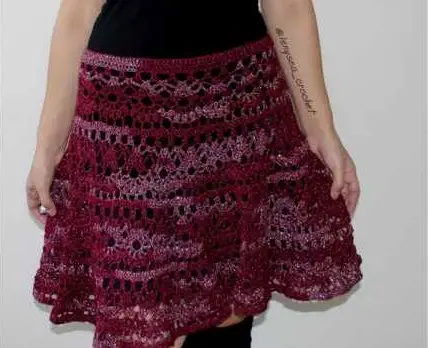Super Easy Crochet Skirt [Video Tutorial] - Daily Crochet