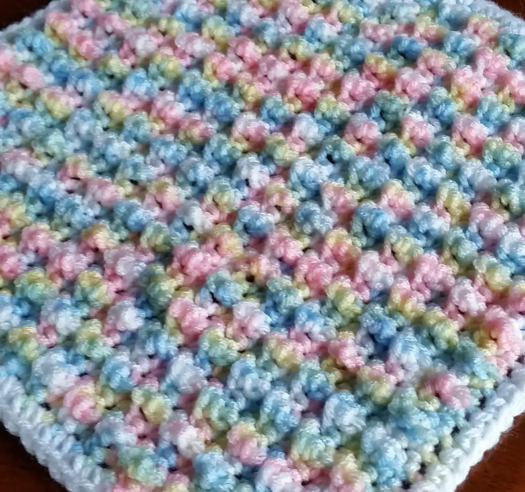 Super Easy Crochet Bubble Pop Stitches Baby Blanket - Daily Crochet