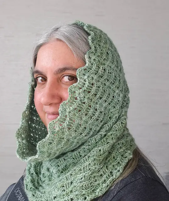 22 Hooded Cowl Crochet Pattern Ideas To Stand Out In The Crowd - Daily ...