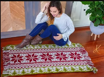 Festive Crochet Rectangle Rug Pattern For Holiday Season - Daily Crochet
