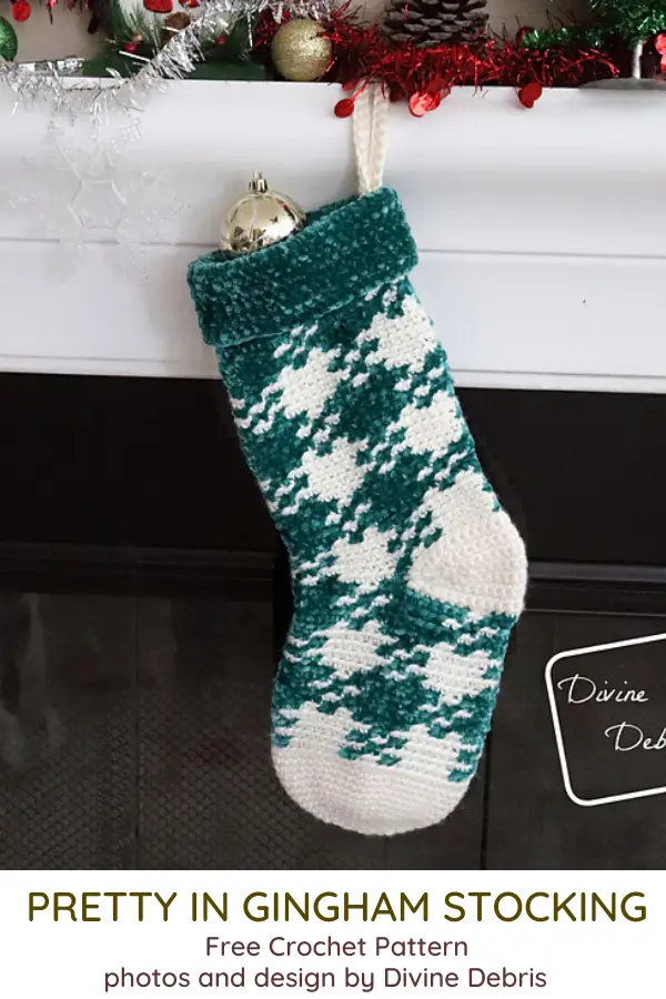Pretty One Piece Crochet Christmas Stocking For A Fun Holiday - Daily ...