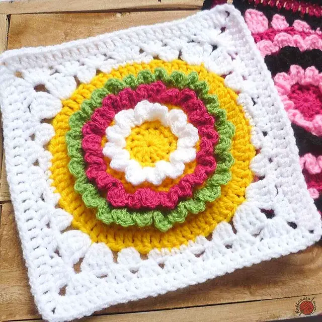 Ruffle Flower Square Free Crochet Pattern - Daily Crochet