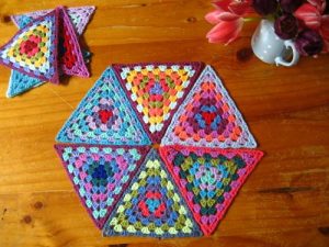 8 Easy Crochet Triangle Patterns - Daily Crochet