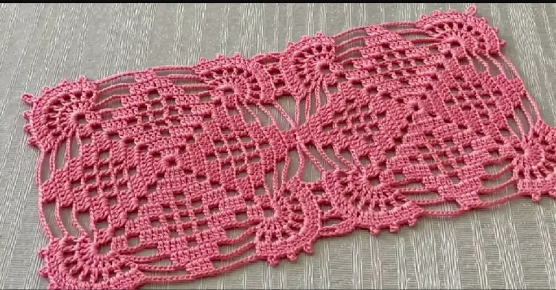 Absolutely Stunning Crochet Rectangular Tablecloth Pattern