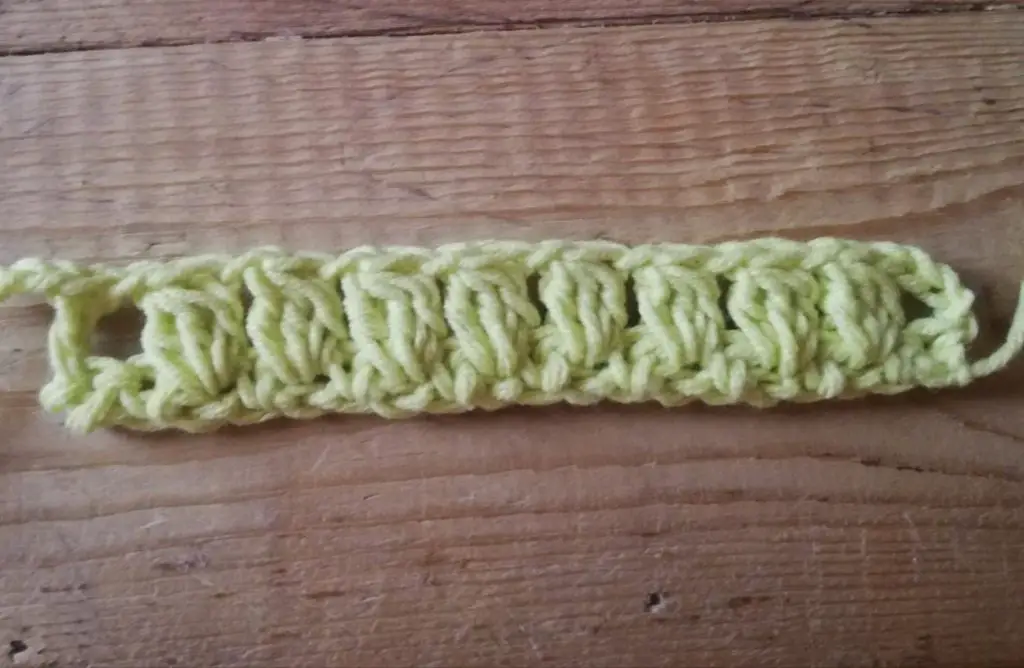 Cluster Stitch In Crochet: Step By Step Guide - Daily Crochet
