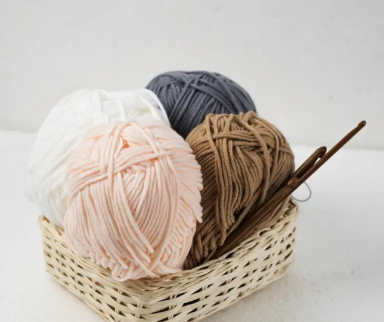The Best Yarns For Crochet Beginners-How-To Guide - Daily Crochet