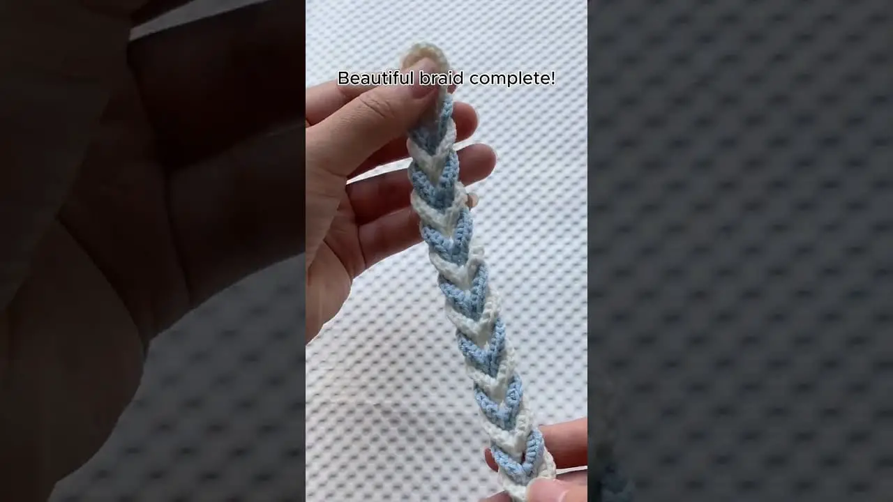 Twisted Crochet Cord Pattern - Knit And Crochet Daily